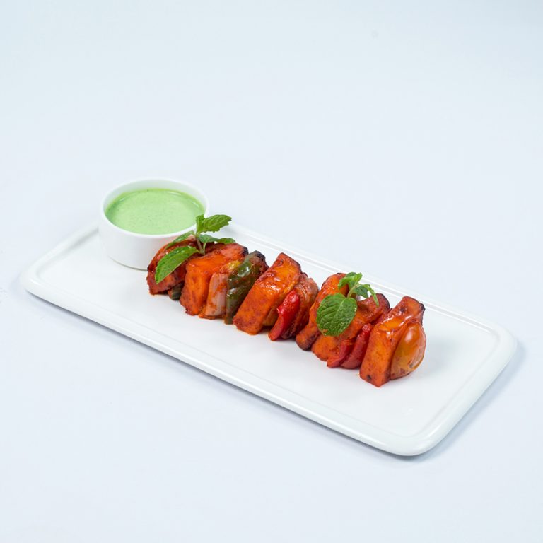 Makai Khumb Hara Pyaz - Cinnamon Lakeside Colombo