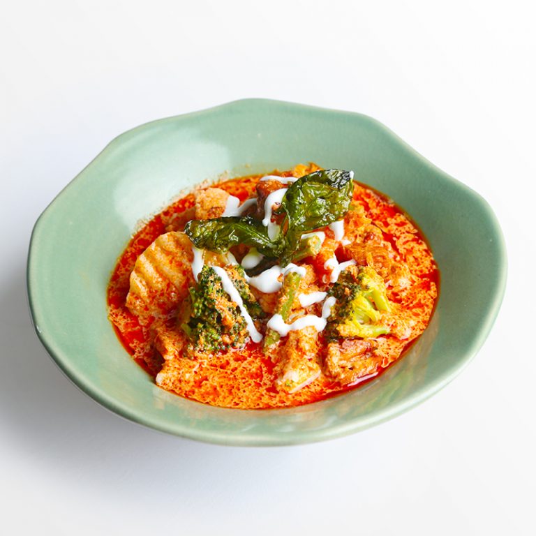 Gaeng Dang Pak Ruam (Red Curry Vegetable) - Cinnamon Lakeside Colombo